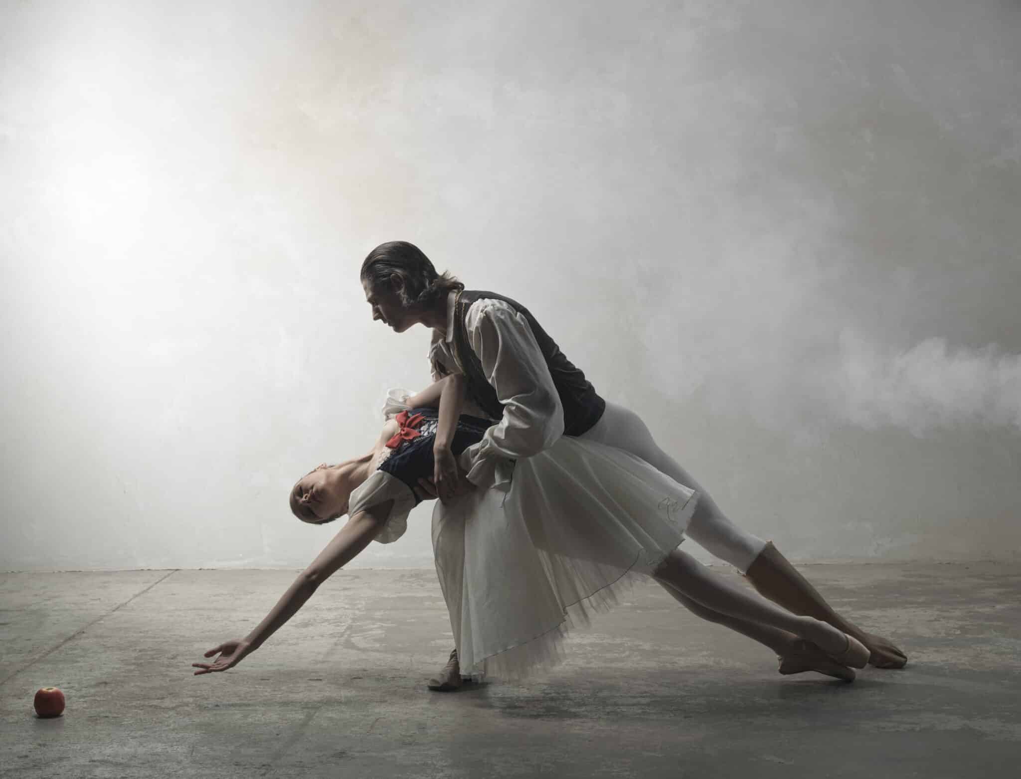 Laycock Street Community Theatre | Snow White – Victorian State Ballet